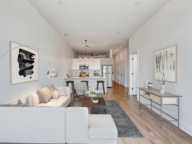 2 BR, 2 BA Apartment 3312 N. Halsted Street, Chicago, IL 60657