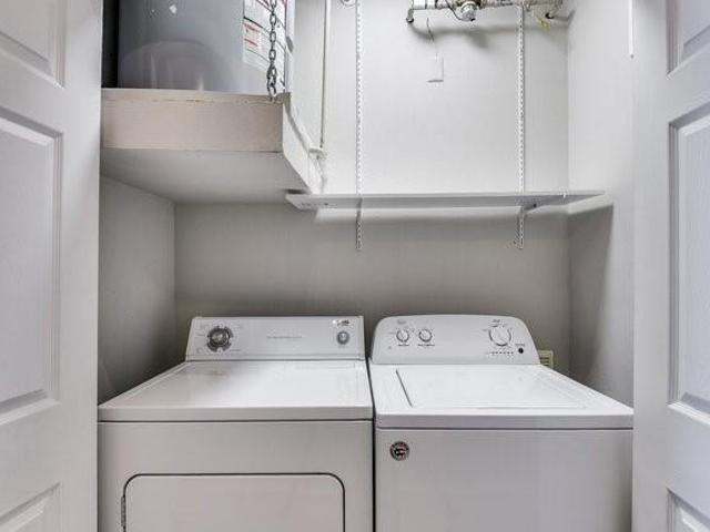 2 BR, 2 BA Apartment 3333 Darcy Street, Fort Worth, TX 76107