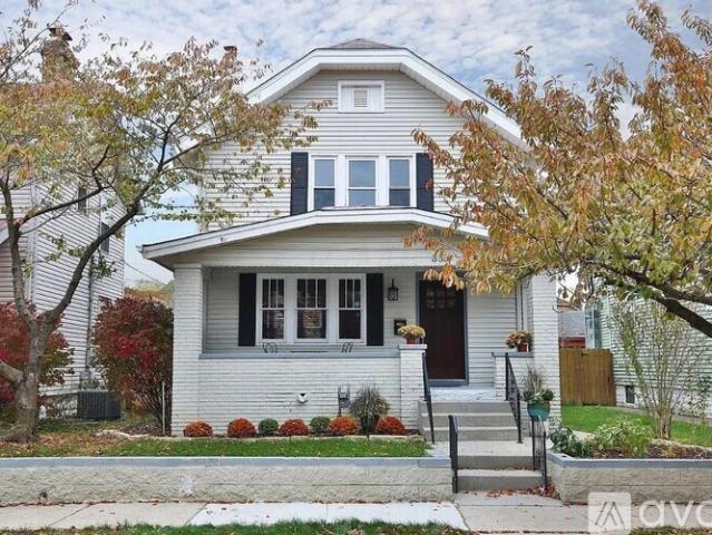 2 BR, 2 BA Apartment 335 East Moler Street, Columbus, OH 43207