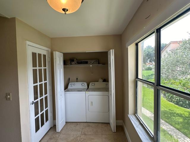 2 BR, 2 BA Apartment 3370 Pinewalk Dr, Margate, FL 33063