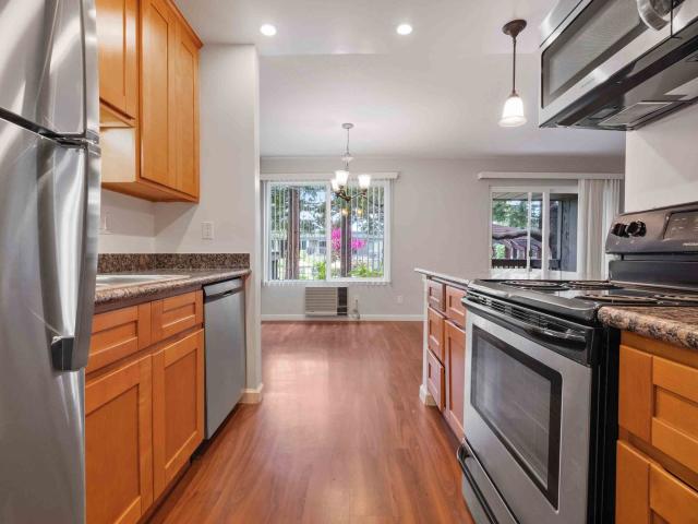 2 BR, 2 BA Apartment 3375 Homestead Road Unit 036, Santa Clara, CA 95051