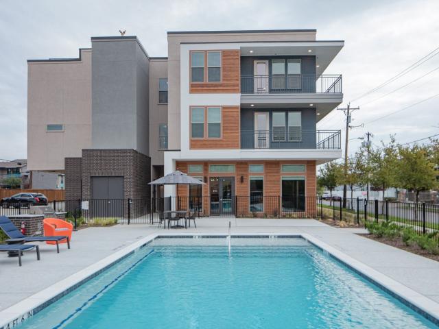 2 BR, 2 BA Apartment 3383 Cedarplaza Ln Unit 1301, Dallas, TX 75235