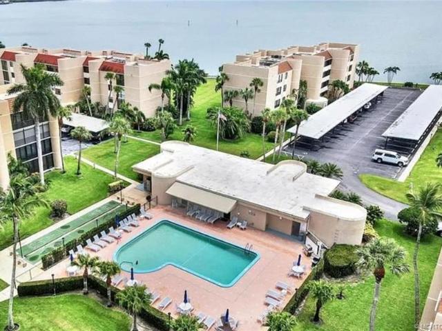 2 BR, 2 BA Apartment 3392 Northeast Causeway Boulevard, Jensen Beach, FL 34957