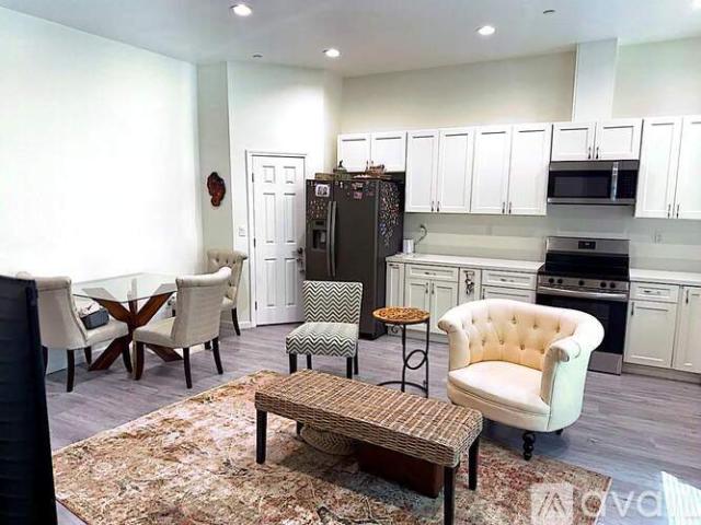 2 BR, 2 BA Apartment 339 Clover St, Unit 339, Woodland, CA 95695