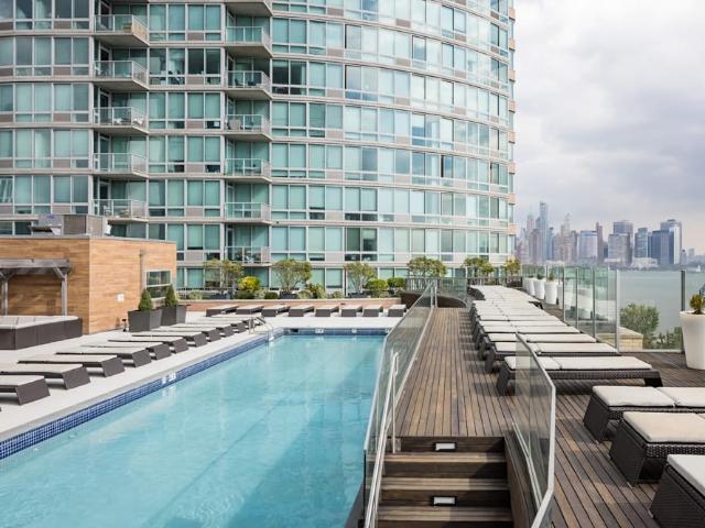 2 BR, 2 BA Apartment 33 Hudson Street Unit LT W2905, Jersey City, NJ 07302