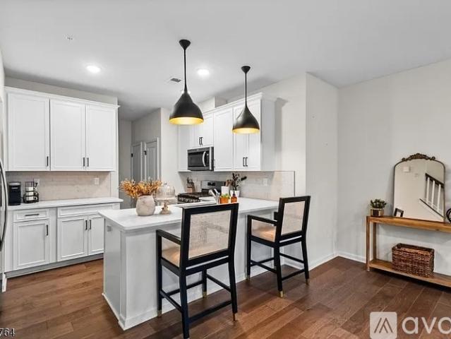 2 BR, 2 BA Apartment 3 Sadie Circle, Unit 3103, Union, NJ 07083