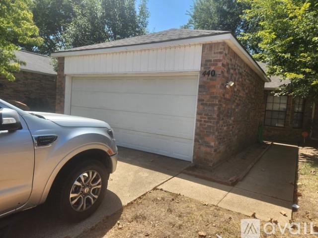 2 BR, 2 BA Apartment 440 Sycamore Lane, Euless, TX 76039