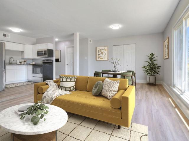 2 BR, 2 BA Apartment 4411 Dyshell Dr SW Unit 4409 4409 B, Huntsville, AL 35805