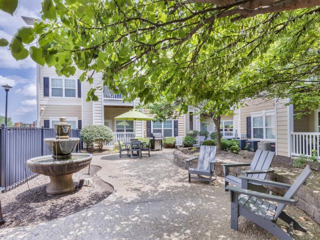 2 BR, 2 BA Apartment 4431 Chouteau Avenue Unit 2109, Saint Louis, MO 63110