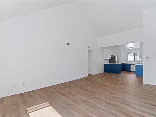 2 BR, 2 BA Apartment 444 W Windsor Road, Glendale, CA 91204