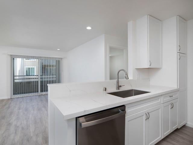 2 BR, 2 BA Apartment 4454 44th Street Unit 243, San Diego, CA 92115