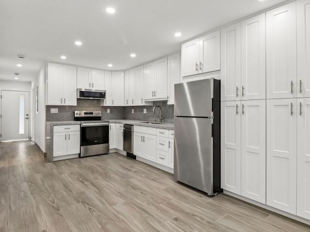 2 BR, 2 BA Apartment 445 Garrison Street, Oceanside, CA 92054