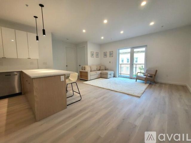 2 BR, 2 BA Apartment 448 Scotland Rd, Unit 2, City Of Orange, NJ 07050