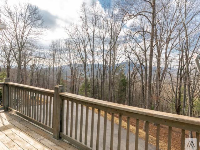 2 BR, 2 BA Apartment 44 Celebration Pl, Unit 1, Asheville, NC 28806