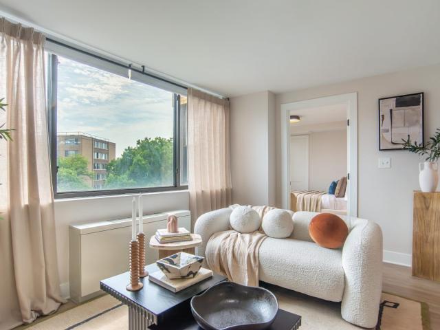 2 BR, 2 BA Apartment 4500 Connecticut Ave. NW Unit 609, Washington, DC 20008