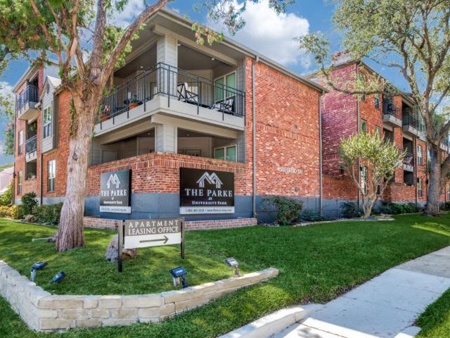 2 BR, 2 BA Apartment 4501 Druid Ln Unit 1 1104, Dallas, TX 75205