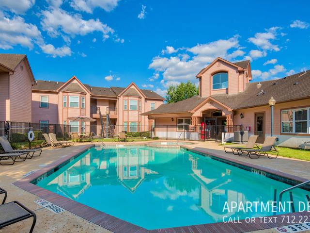 2 BR, 2 BA Apartment 4501 N Major Dr, Beaumont, TX 77713