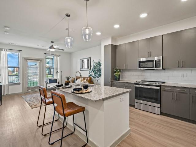 2 BR, 2 BA Apartment 4513 Milwaukee Avenue Unit 716, Lubbock, TX 79407