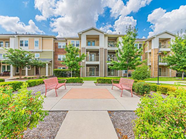 2 BR, 2 BA Apartment 451 E McLeroy Blvd Unit 01210, Fort Worth, TX 76131