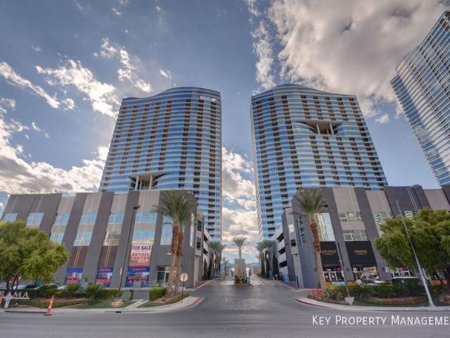 2 BR, 2 BA Apartment 4525 Dean Martin Dr, Las Vegas, NV 89103