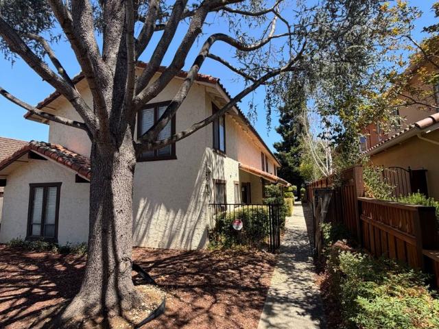 2 BR, 2 BA Apartment 457 Tyndall St, Los Altos, CA 94022
