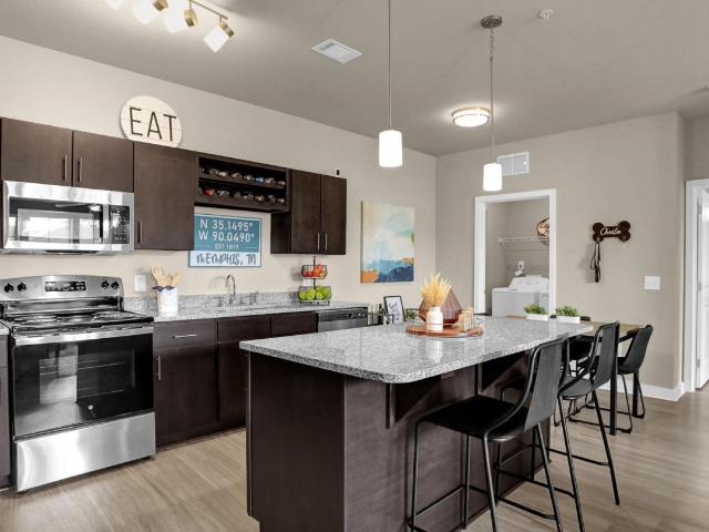 2 BR, 2 BA Apartment 4556 Hacks Cross Road Unit 209, Memphis, TN 38125