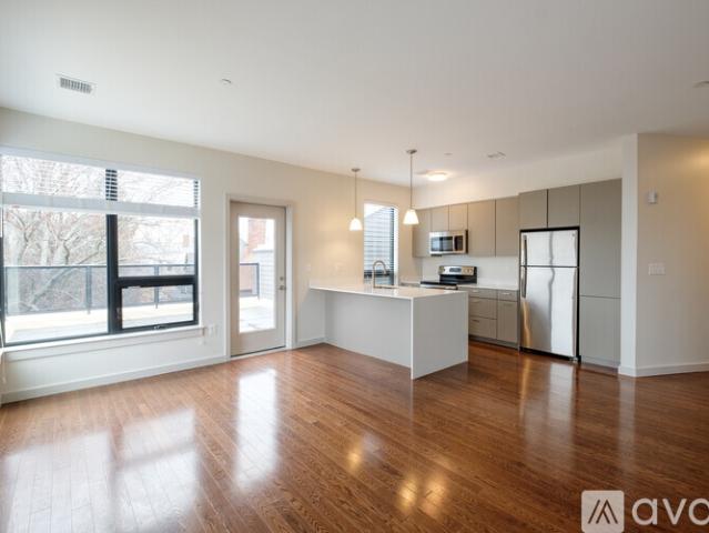2 BR, 2 BA Apartment 455 Harvard St, Unit 405, Brookline, MA 02446