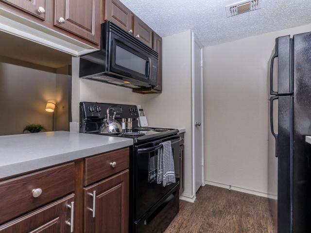 2 BR, 2 BA Apartment 4622 N Jupiter Rd Unit 10 1012, Garland, TX 75044