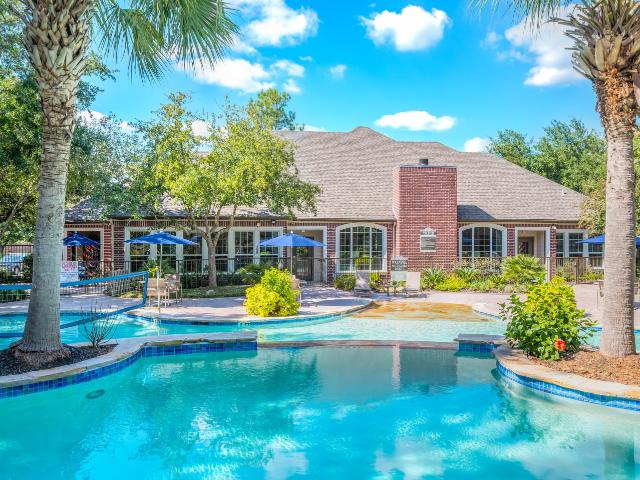 2 BR, 2 BA Apartment 4630 Magnolia Cove Drive Unit 0931, Kingwood, TX 77345