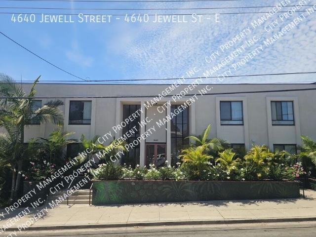 2 BR, 2 BA Apartment 4640 Jewell Street 4640 Jewell St, San Diego, CA 92109