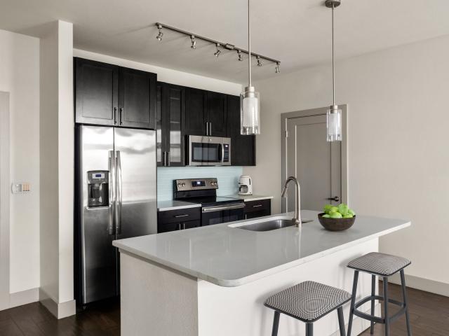 2 BR, 2 BA Apartment 4690 South Lakeshore Drive Unit 1095, Tempe, AZ 85282