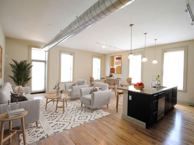 2 BR, 2 BA Apartment 4701 McPherson Ave Unit 01 2E, Saint Louis, MO 63108