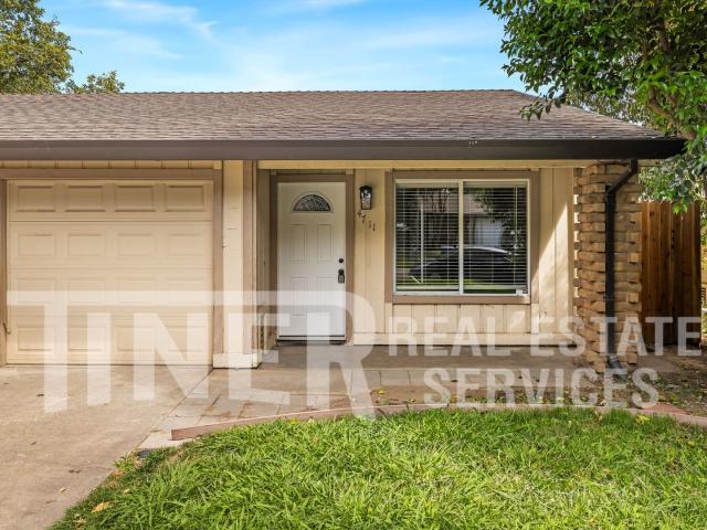 2 BR, 2 BA Apartment 4711 Large Oak Court, Sacramento, CA 95841