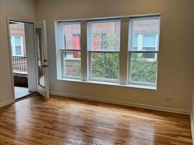 2 BR, 2 BA Apartment 4718 N Bernard St, Unit 1W, Chicago, IL 60625