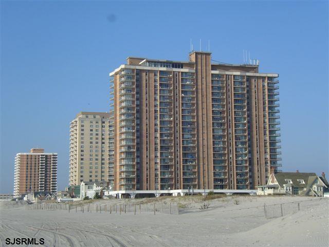 2 BR, 2 BA Apartment 4800 BOARDWALK, VENTNOR CITY, NJ 8406