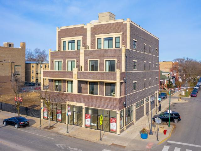 2 BR, 2 BA Apartment 4808 North Spaulding Ave, Chicago, IL 60625
