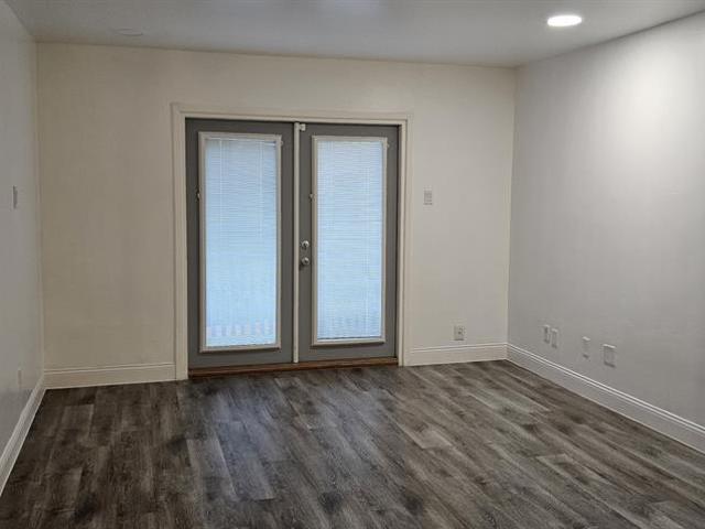 2 BR, 2 BA Apartment 4845 Cedar Springs Road, Dallas, TX 75219