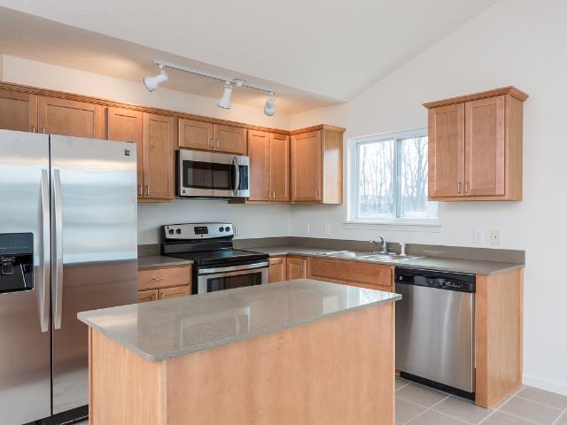 2 BR, 2 BA Apartment 48 Silverlight Way, Rochester, NY 14624