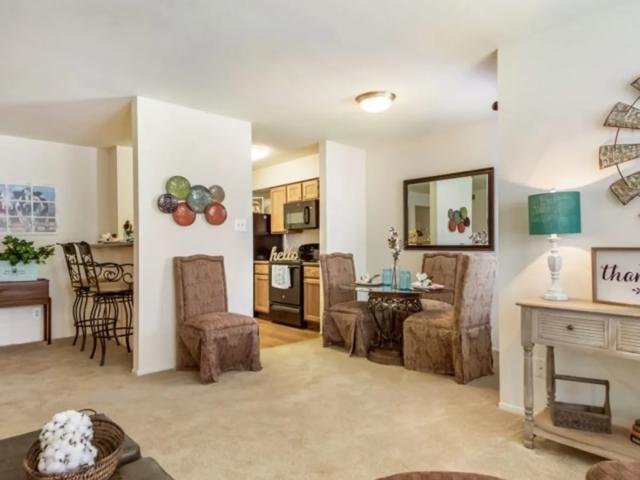 2 BR, 2 BA Apartment 4900 Joe Ramsey Blvd E Unit 10 1002, Greenville, TX 75401