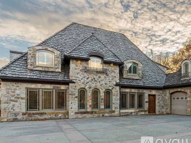 2 BR, 2 BA Apartment 4900 Marilyn Drive, Holladay, UT 84117