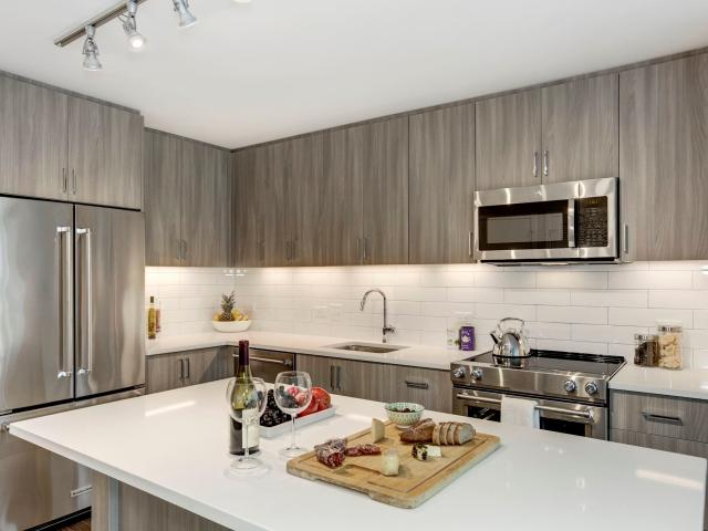 2 BR, 2 BA Apartment 4901 Montgomery Lane Unit 116, Bethesda, MD 20814