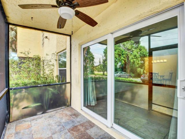 2 BR, 2 BA Apartment 490 Northwest 20th St, Boca Raton, FL 33431