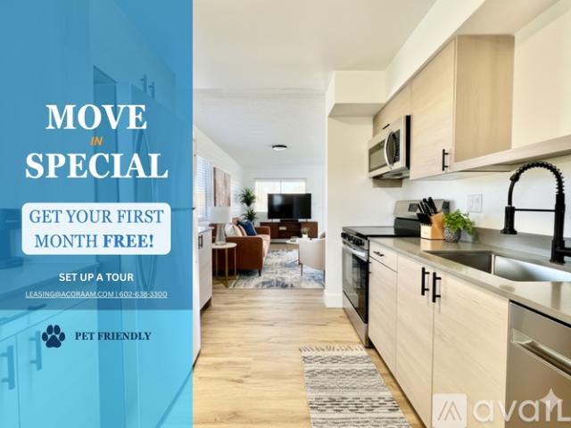 2 BR, 2 BA Apartment 4917 E Holly St, Unit 8, Phoenix, AZ 85008