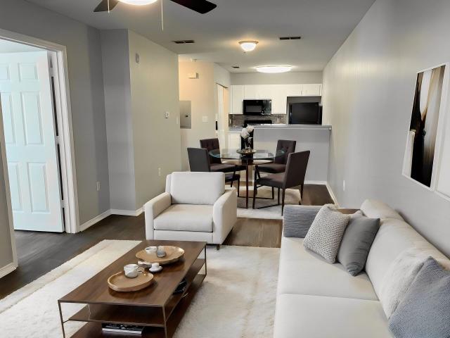 2 BR, 2 BA Apartment 4920 Tanager Park Drive Unit 201, Charlotte, NC 28269