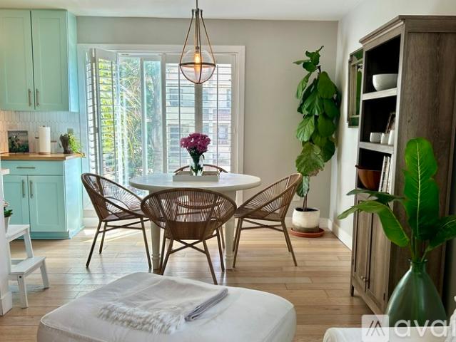 2 BR, 2 BA Apartment 4930 Del Mar Avenue, Unit 201, San Diego, CA 92107