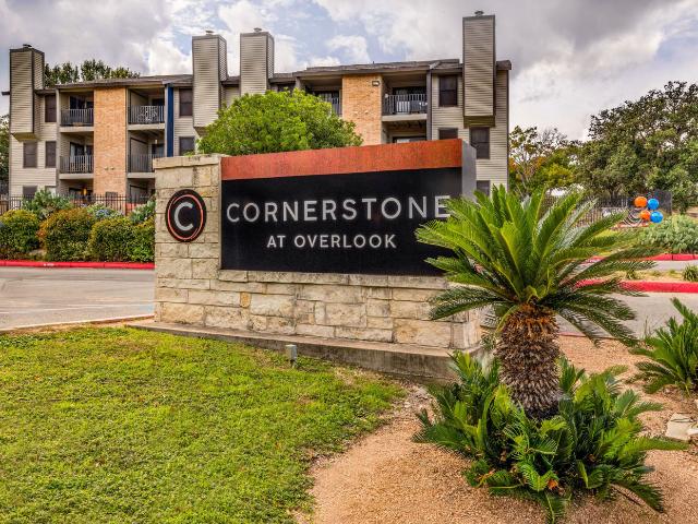 2 BR, 2 BA Apartment 4934 Woodstone Drive Unit 1 0401, San Antonio, TX 78230
