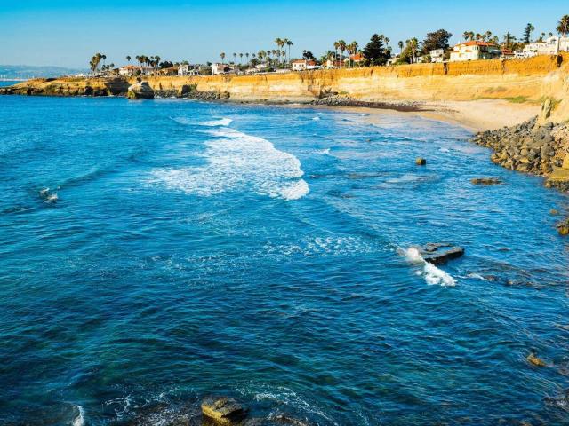 2 BR, 2 BA Apartment 4956 Cape May Avenue Unit 62 H, San Diego, CA 92107