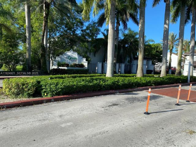 2 BR, 2 BA Apartment 4990 Northwest 97th Place, Doral, FL 33178