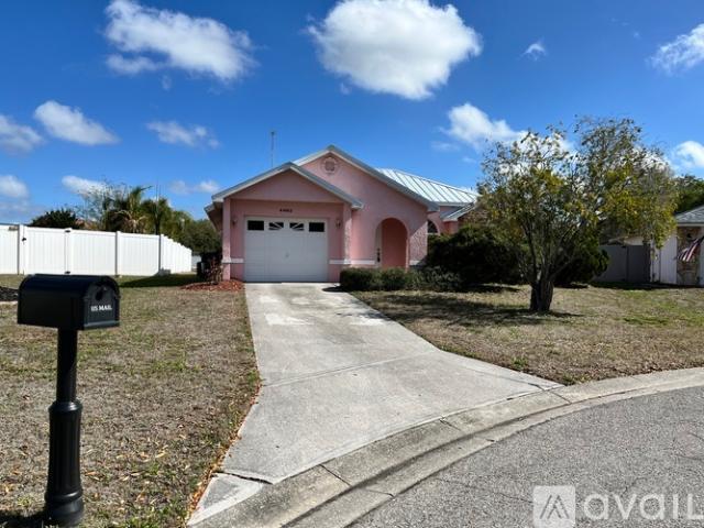 2 BR, 2 BA Apartment 4993 Reagen Way, Sarasota, FL 34232