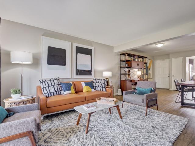2 BR, 2 BA Apartment 4000 Ellmar Oaks Drive Unit 2 4054, San Jose, CA 95136